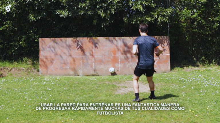 Cómo dar un pase corto perfecto en fútbol